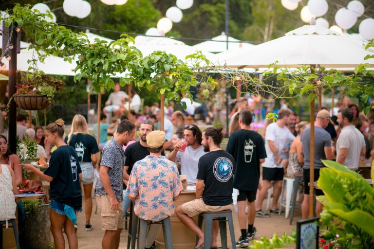 Pubs & Clubs – Byron Bay Guest Guide